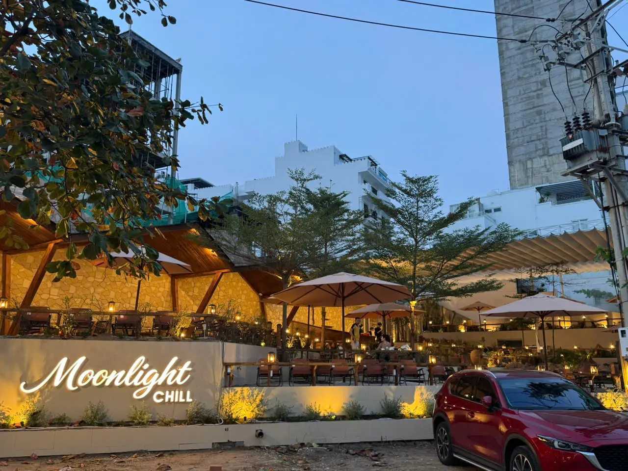 Moonlight Chill – Góc chill ngập nắng và gió biển Nha Trang